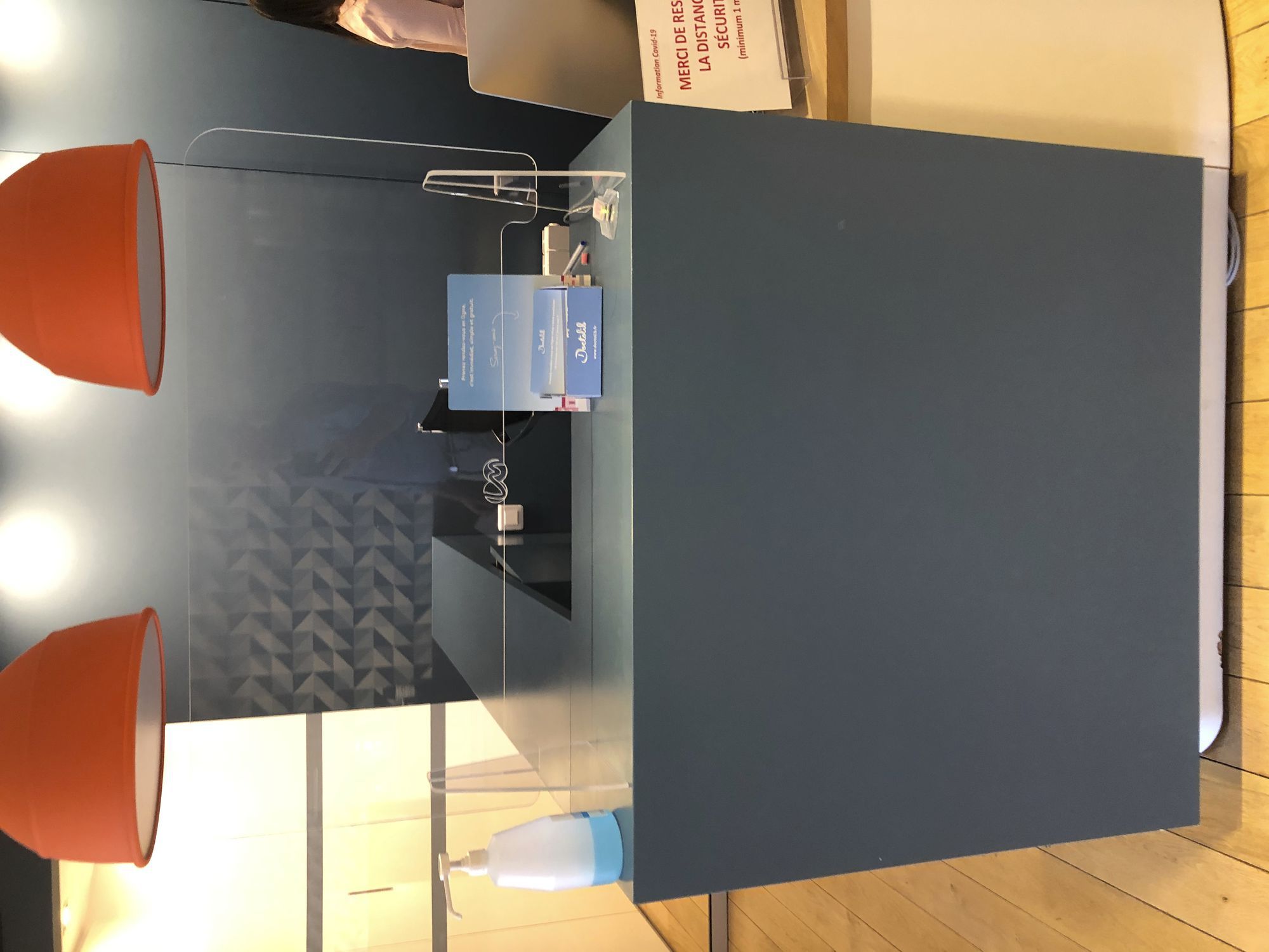 Droplet guard protection screen - LM REALISATIONS - for reception areas