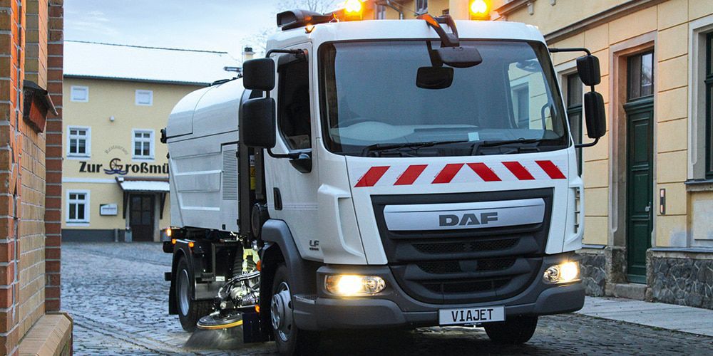 Diesel sweeper - VIAJET 4 - FAUN Umwelttechnik GmbH & Co. KG - street