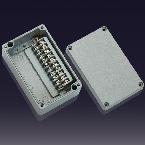 Wall-mounted terminal box - BC-AL-10PT - BOXCO Inc. - IP66 / IP67 / IK 08