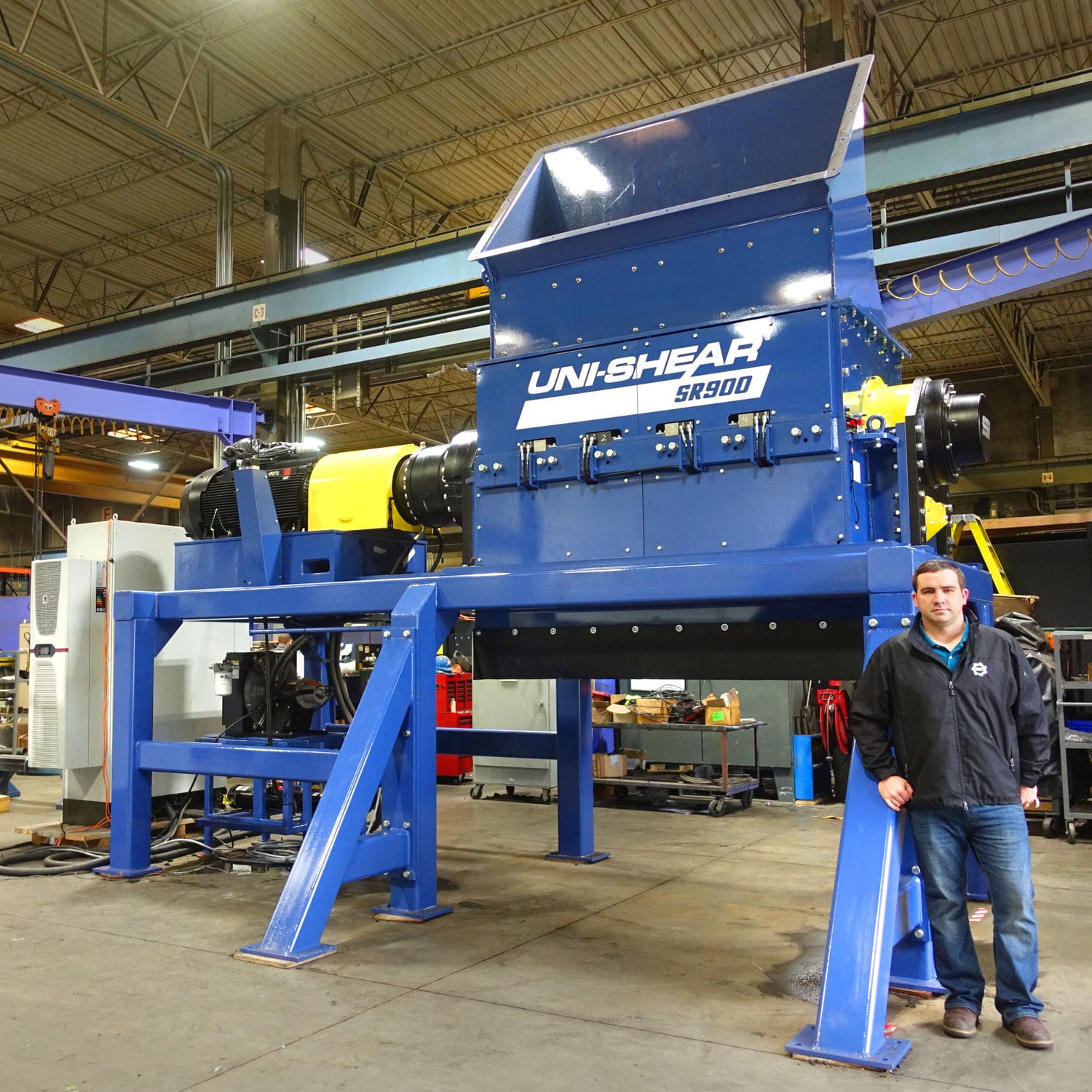 Single shaft shredder - Uni-Shear® SR900 - SSI Shredding Systems, Inc ...