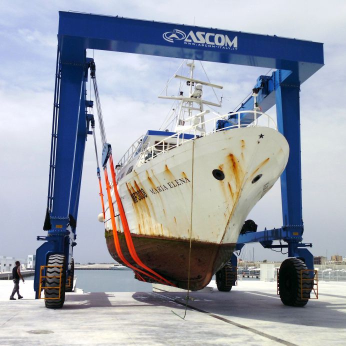 Self-propelled gantry crane - BHT 140 - Ascom SpA - for marine ...