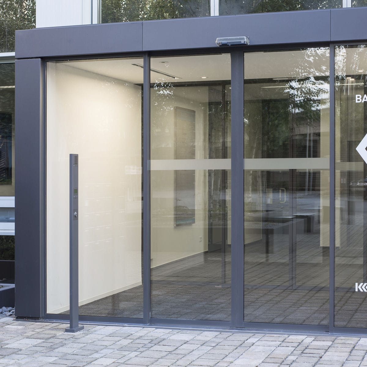Sliding door - ST FLEX Secure - dormakaba - glass / safety / indoor
