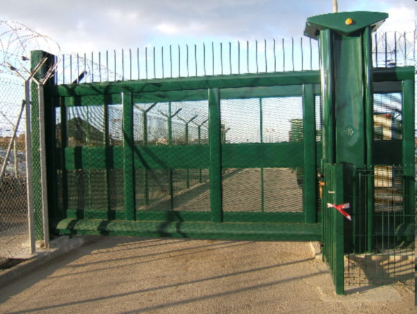 Sliding gate - TGO - automatic / for industrial use