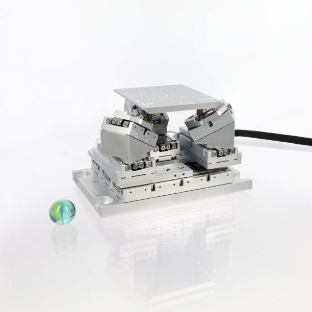 Multi-axis nanopositioning system - SMARPOD P-SLC-17 - SmarAct GmbH ...