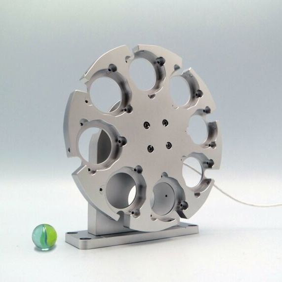 Motorized optical filter wheel - SFW-8-25.4 - SmarAct GmbH