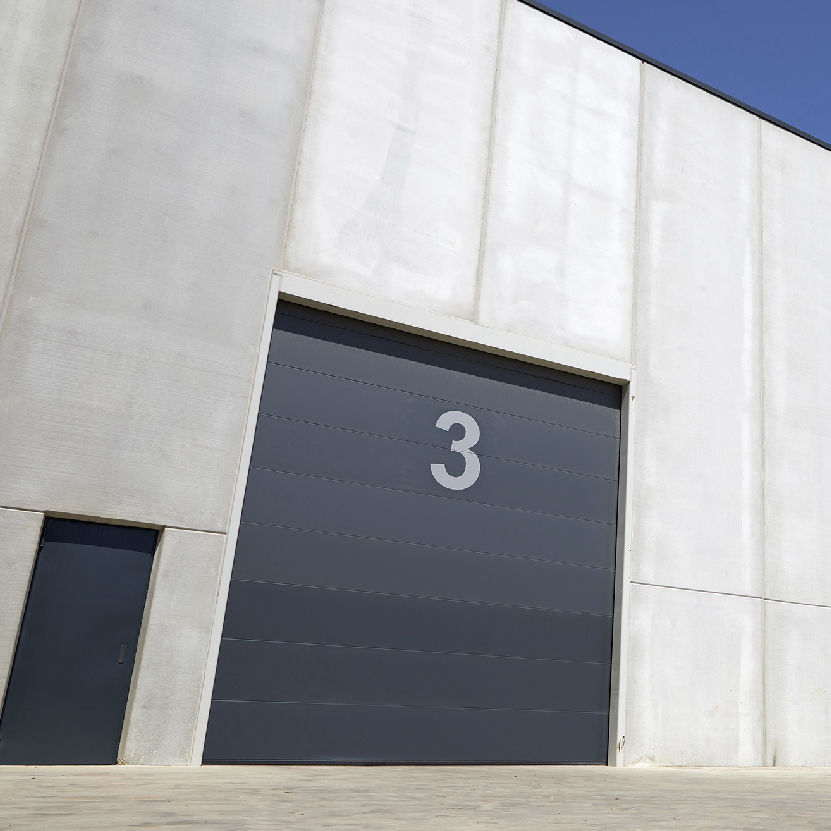Sectional door - PUERTAS FERROFLEX SL - galvanised steel / class 3 / indoor