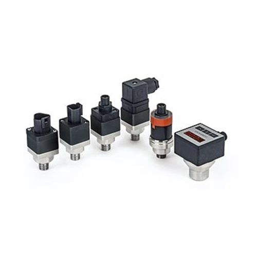Relative pressure sensor - 902 - Layher AG - membrane / 4-20 mA / digital