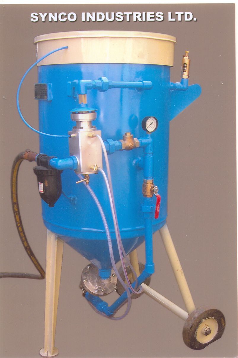 Manual sandblasting machine - S-7 series - Synco Industries - pressure ...