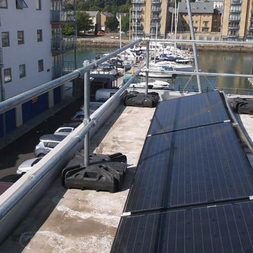 Free-standing roof edge protection - KeeGuard® PREMIUM - KEE SAFETY ...