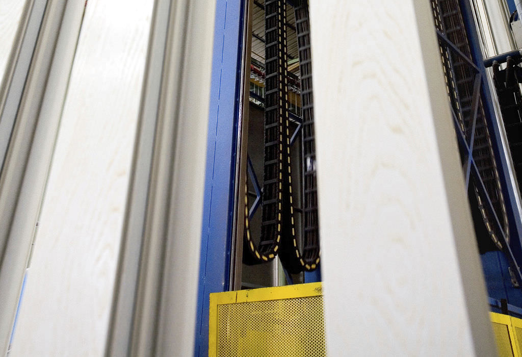 Aluminum profile powder coating machine - EFFECTA® - SAT S.p.A ...