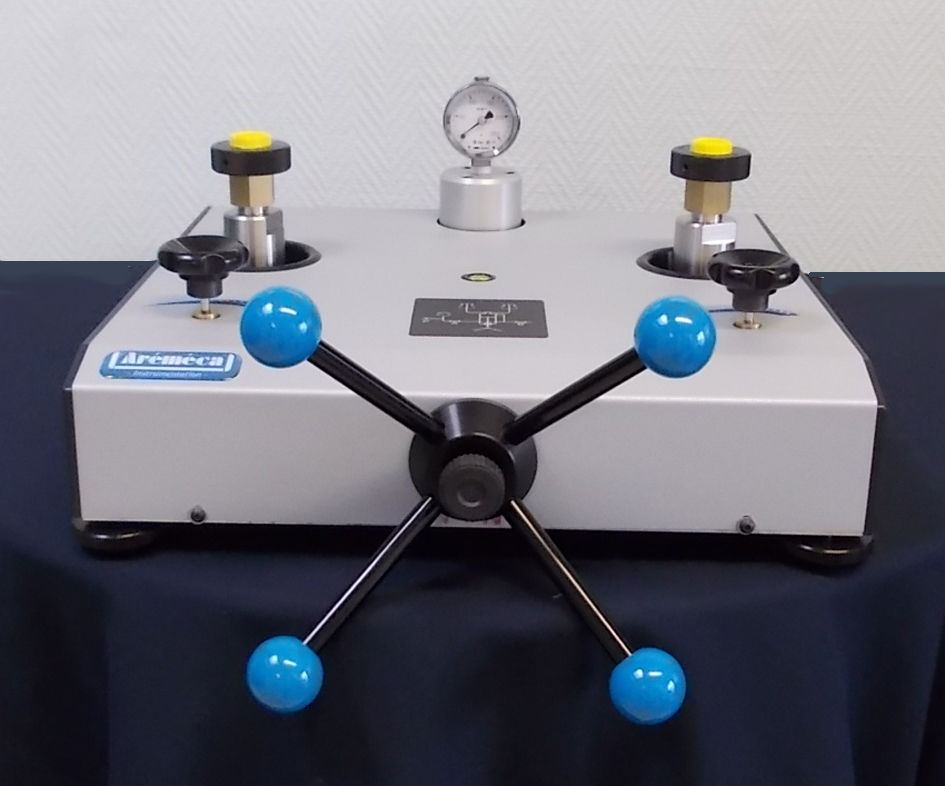 Pressure calibration pressure comparator - CA1-200B - AREMECA