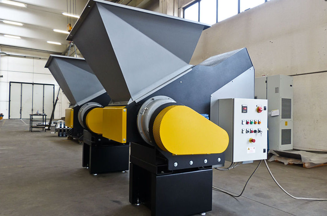 Primary shredder - AE 600 - FORREC - single-shaft / for wood / for ...