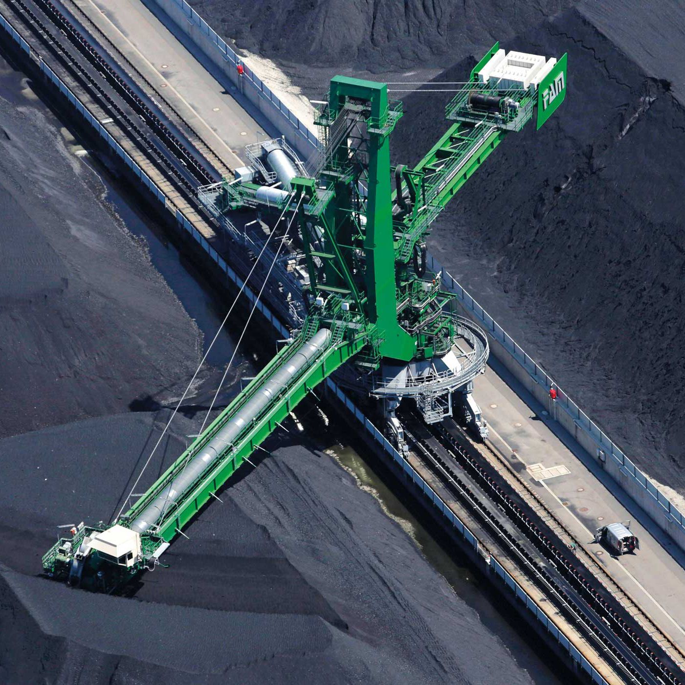 Boom stacker-reclaimer - FAM