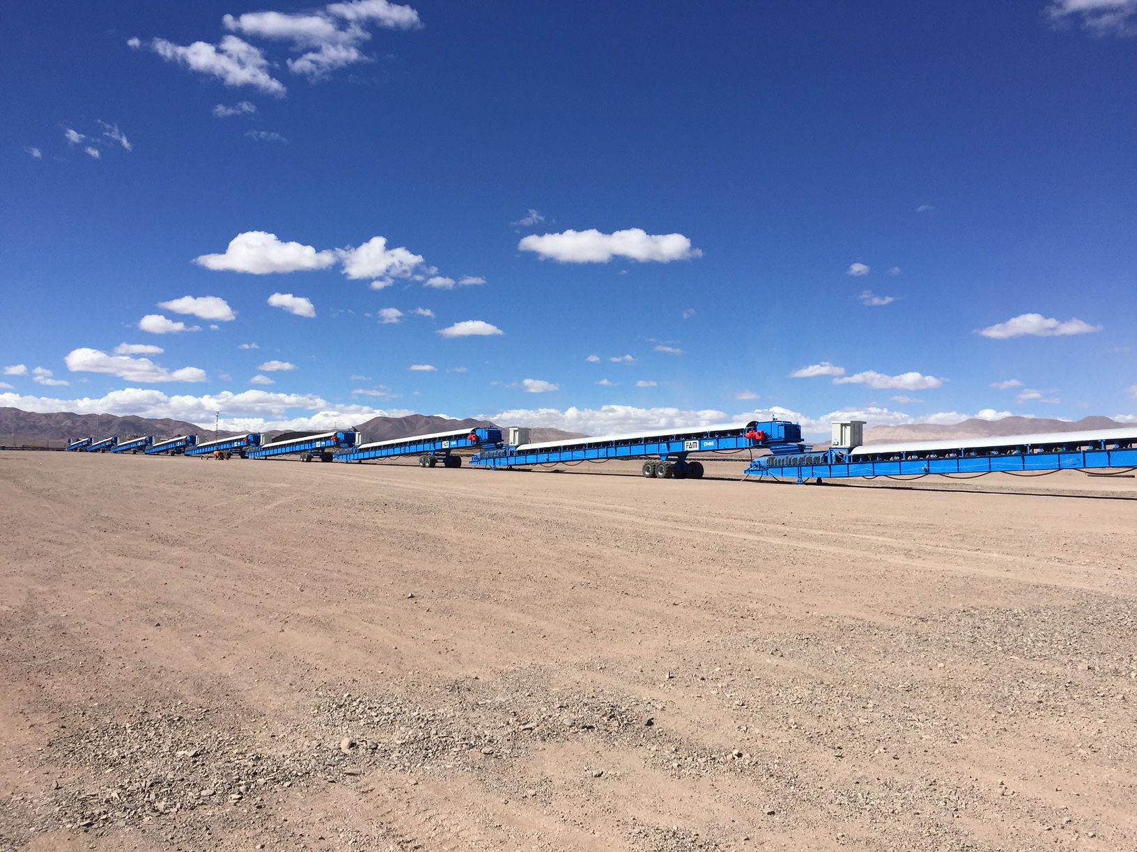 Belt conveyor / for the mining industry / horizontal / stationary - FAM