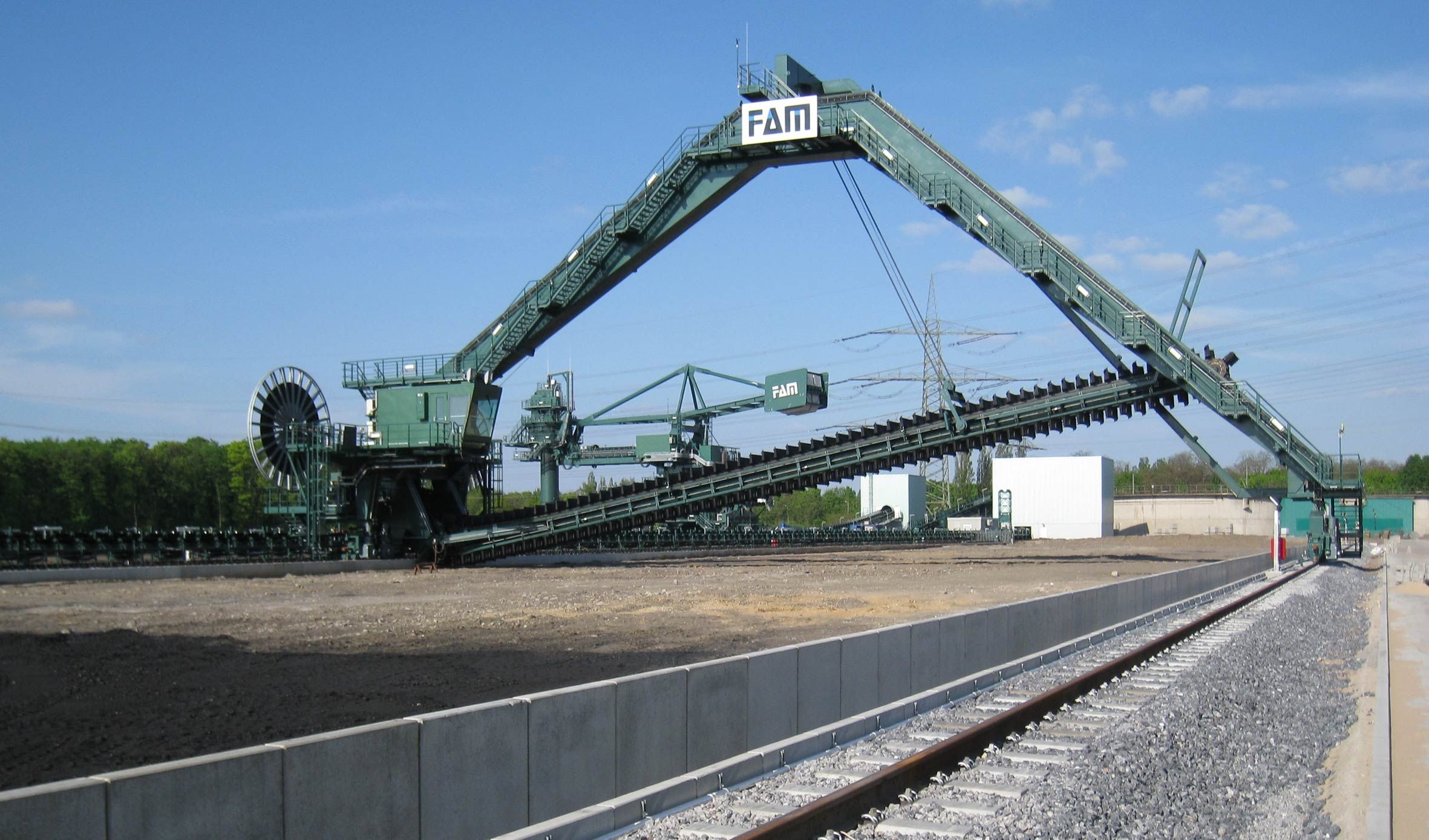 Portal scraper - FAM