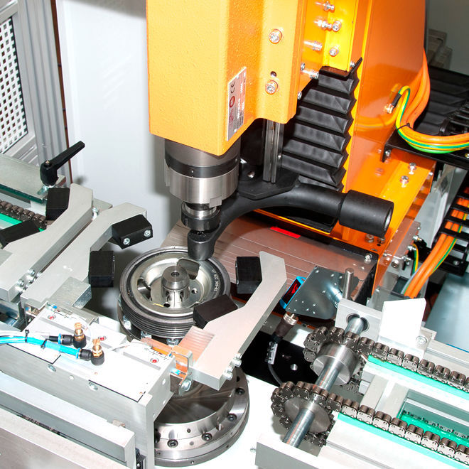 Vertical balancing machine - VUBK50-UF-A-1ST - CEMB - static / pulley ...