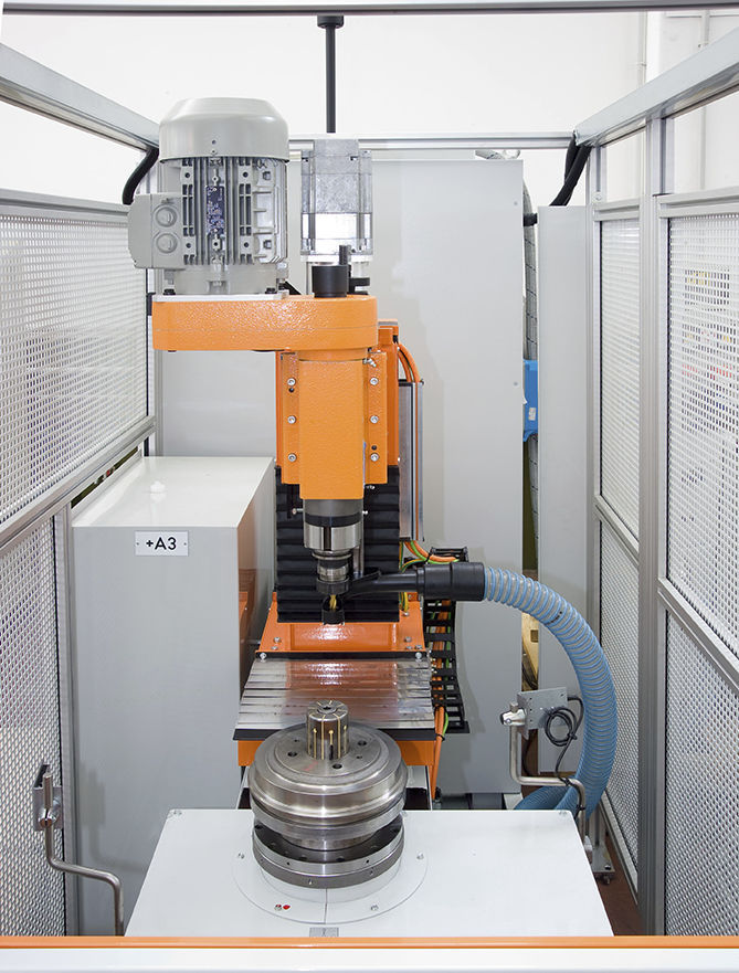 Vertical balancing machine - V50-100 UFA - CEMB - dynamic / automatic