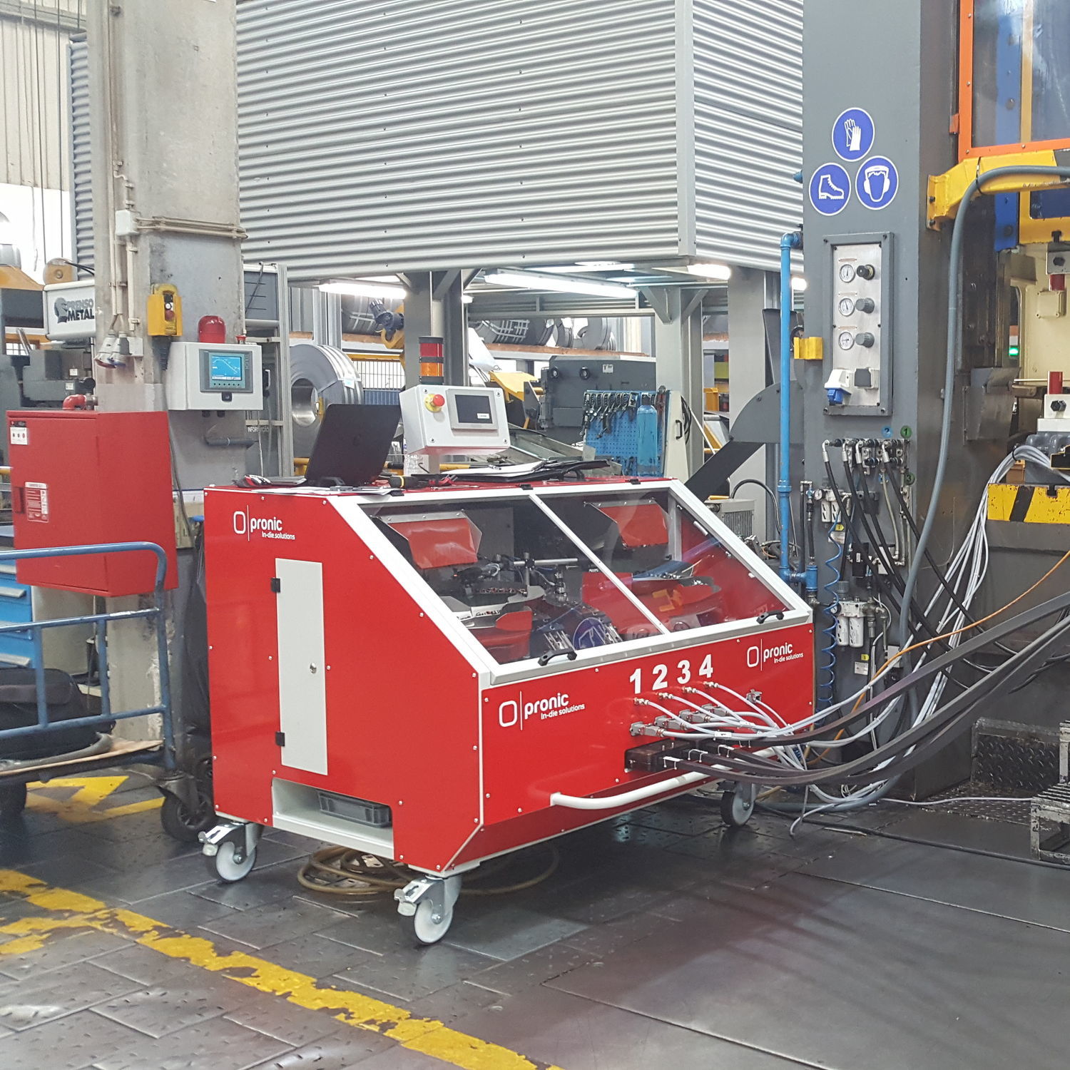 Pneumatic insertion machine - PRONIC SAS - for threaded inserts