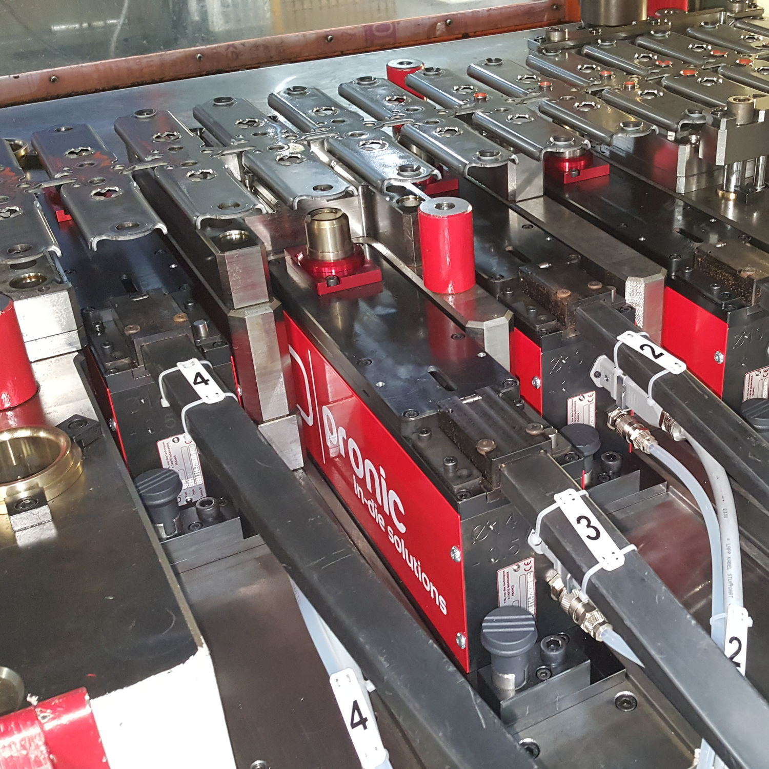 Hydraulic punching head - PRONIC SAS