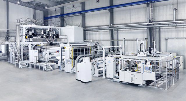 Flat-film extrusion line - SML Maschinengesellschaft - for thermoplastics