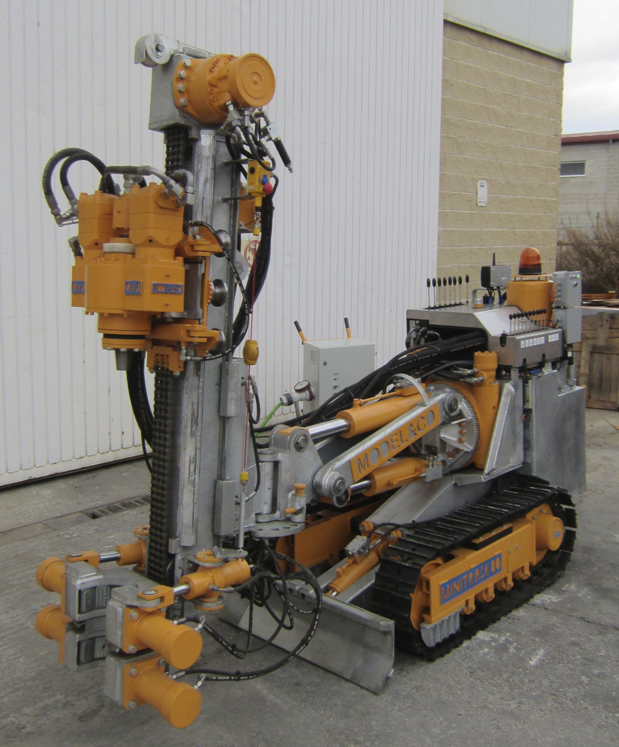Crawler drilling rig - MINITRACK80 - MODELCO - rotary
