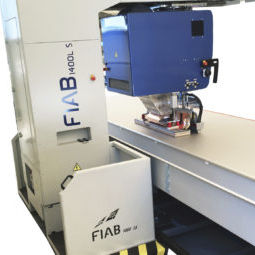 Ultrasonic welding machine - 1400L S - FIAB - automatic / gantry / vacuum