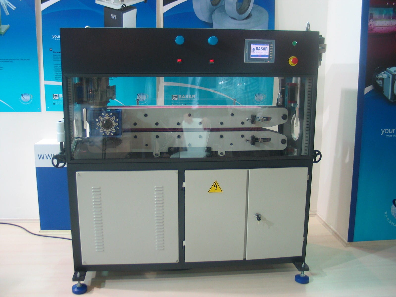 Pipe extrusion line haul-off - BASAR HEAVY MACHINERY INC - for profile ...