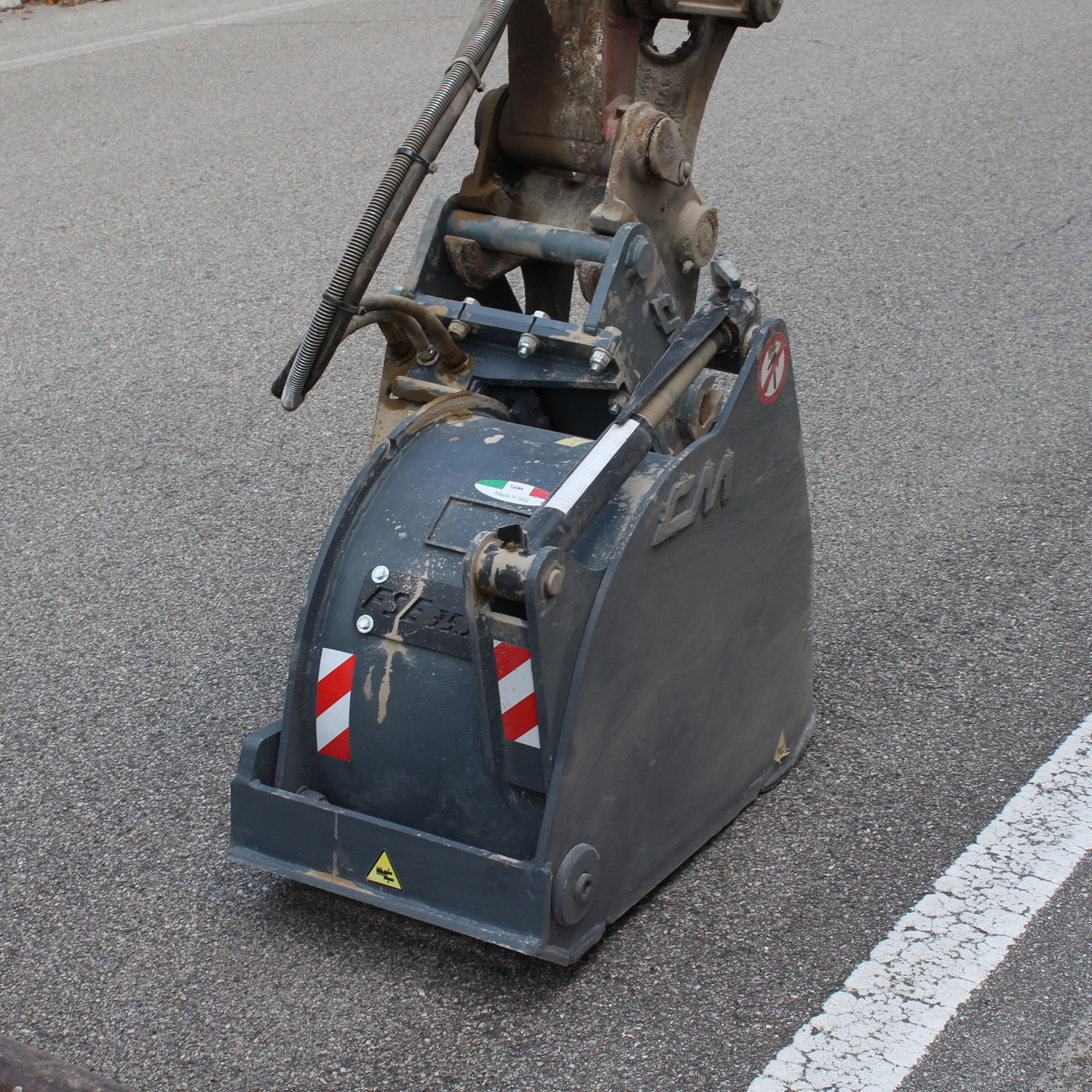 Excavator cold planer - FSE 40.15 - CM Srl - compact / for asphalt ...