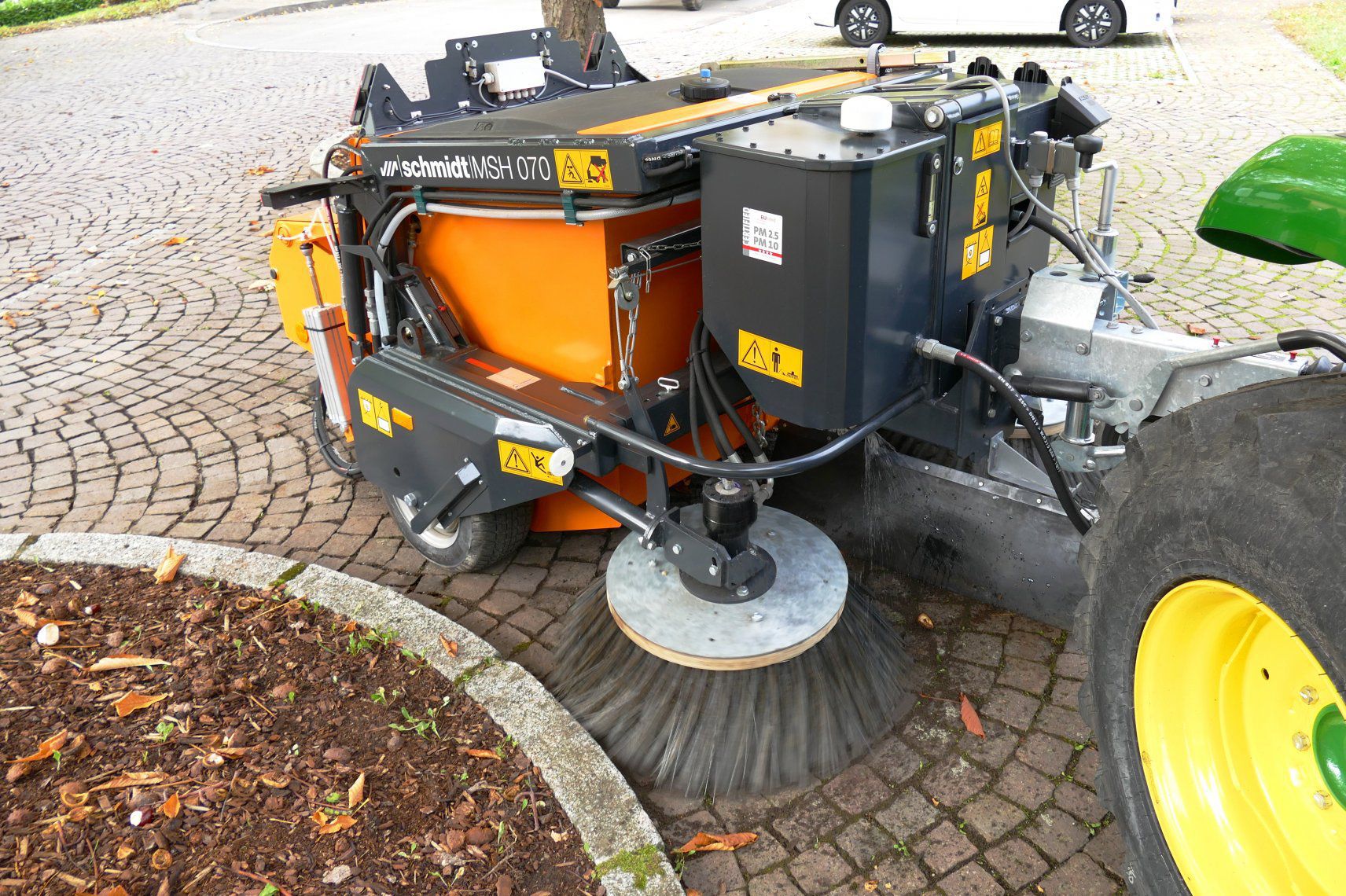 Truck-mounted sweeper - MSH series - Aebi Schmidt Holding AG ...