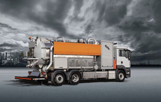 Vacuum-loader truck - MULTIVAC - KOKS Group b.v. - 3-axle
