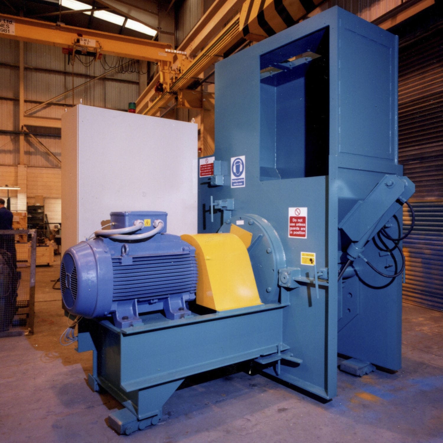 Primary shredder - PZA series - Lyndex Recycling Systems Ltd - single ...