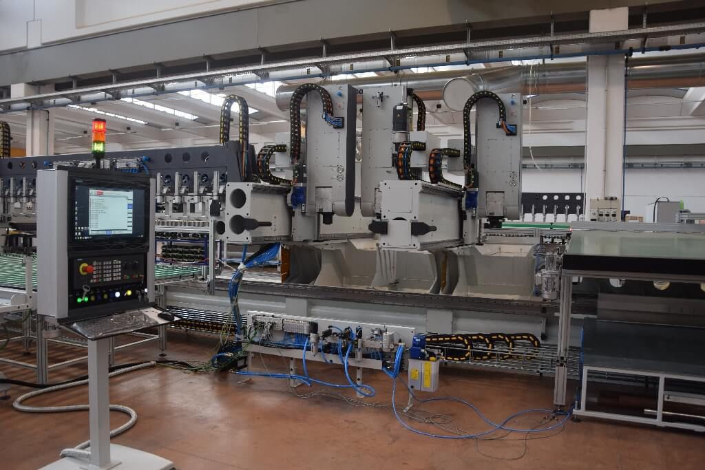 8-axis machining center - LOGOS LIFE EVO XS - Working Process ...