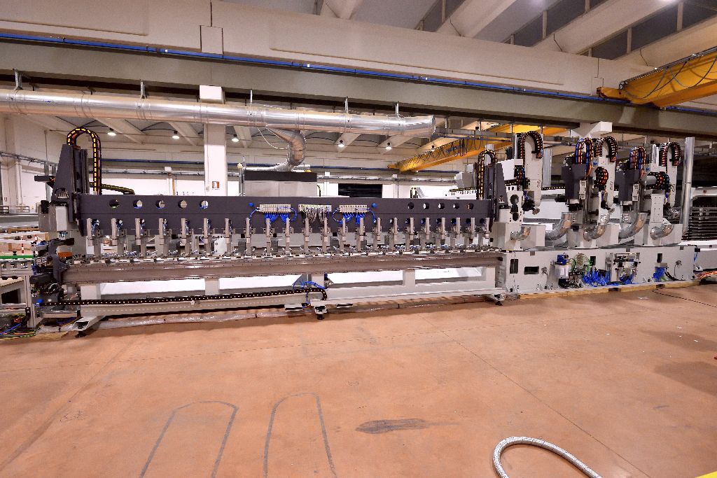 10-axis machining center - LOGOS LIFE EVO - Working Process - universal ...