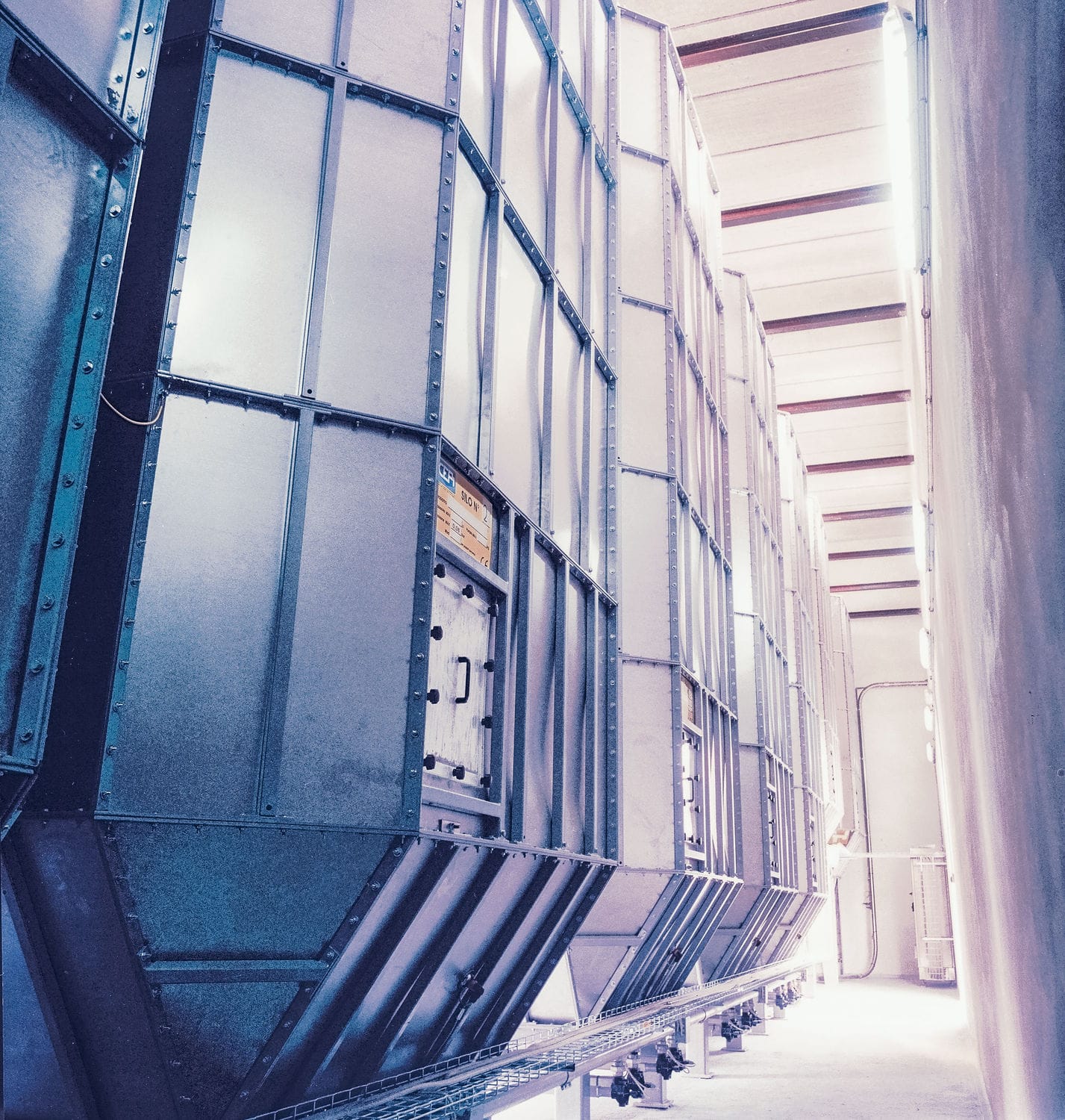 Cone-bottom silo - Silbox - Cepi Spa - bolted / welded / with extractor