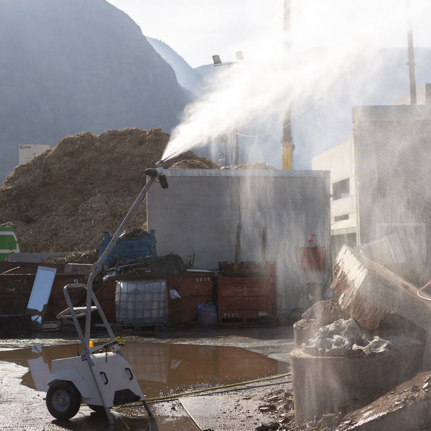 Mobile spray unit - L3 - EMICONTROLS SRL - water / for the construction ...