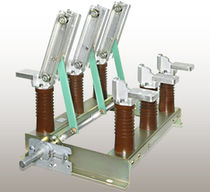 Medium-voltage disconnect switch, Medium-voltage isolator switch - All ...