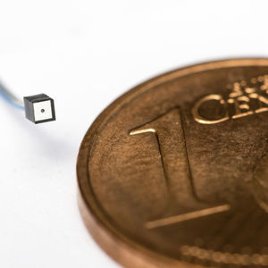 CMOS image sensor - CMV20000 - AMS - infrared / high-sensitivity / high-resolution