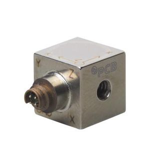 Triaxial accelerometer - 356A series - PCB Piezotronics GmbH ...