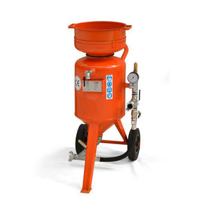 Manual sandblasting machine - CB215 D0 - C.B. SABBIATRICI S.R.L ...