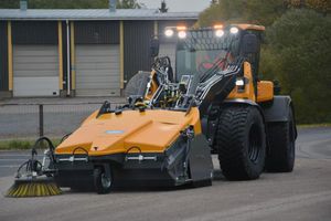 Loader sweeper - All industrial manufacturers