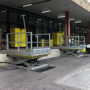Lift table with ramp - All industrial manufacturers