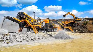 Mobile crushing and screening plant - FTB-1550 - Fabo Crushing ...