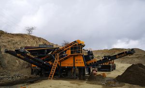 Mobile crushing and screening plant - ME 2050 series - Fabo Crushing ...