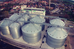 Cone-bottom silo - S.C. PC - SYMAGA SILOS - silo truck unloading ...