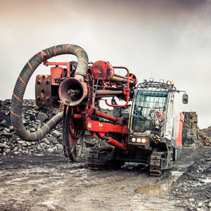 Core drilling drilling rig - LEOPARD™ DI650i - Sandvik Mining and Rock ...