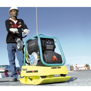 Reversible vibratory plate - APH 1000 TC - Ammann - remote-controlled