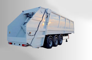Rear-loader waste collection vehicle - Procompactor Waste Management ...