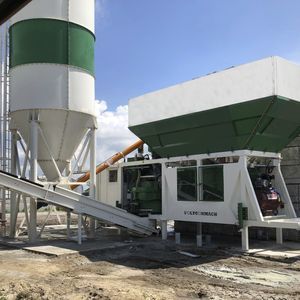 Mobile concrete batching plant - PCC30 - Polygonmach - compact