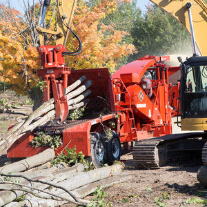 Trailer-mount wood chipper - 40/36 - Morbark, Inc. - stationary