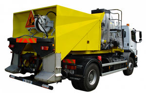 Binder sprayer chip spreader - Chipsealer 41 - SECMAIR